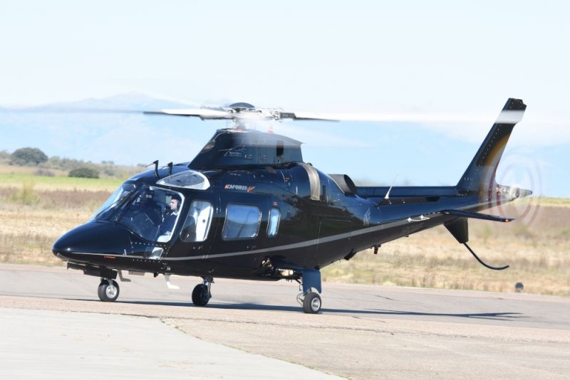 Helicóptero Agusta A109 | Flota de Helicópteros - Mach Helicopters